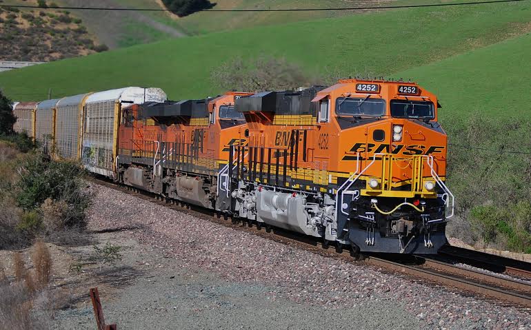 Canadian Railway Observations : South of the Border